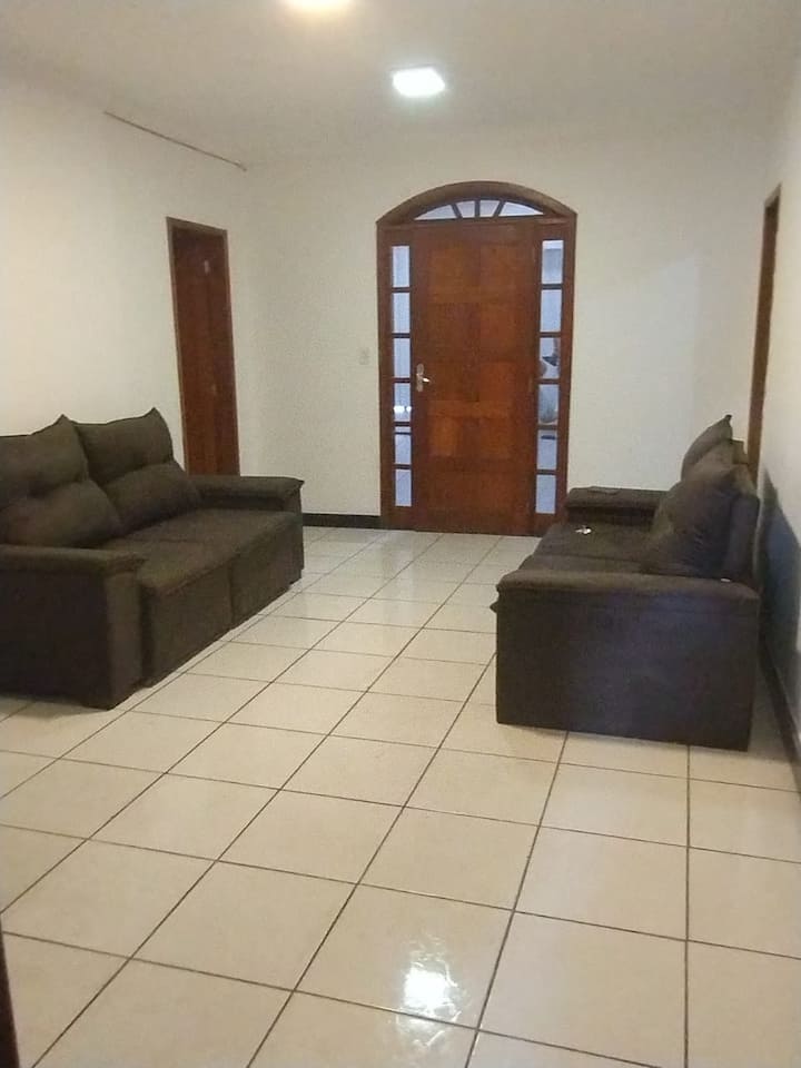 Casa Na Região Da Pampulha. - Contagem