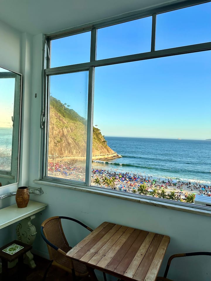Apto Em Copacabana/leme Com Vista Para O Mar - Brazil