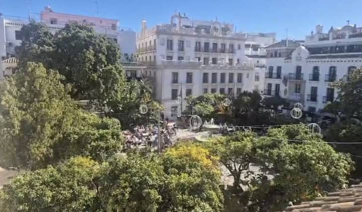 ¡Piso En El Corazón De Estepona! - Estepona