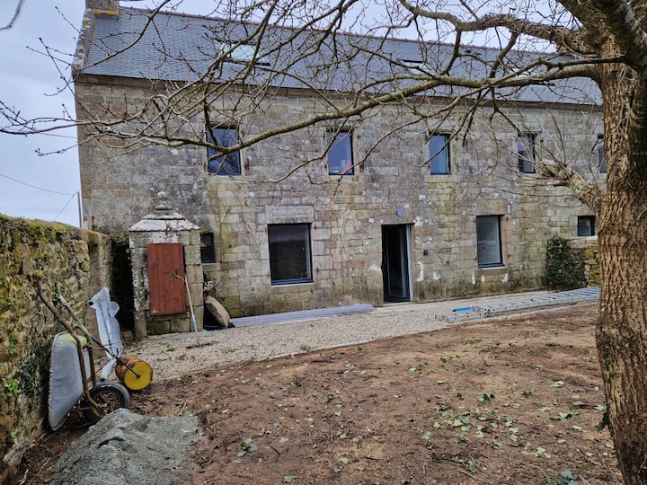 Ancien Corps De Ferme Rénové - Goulien