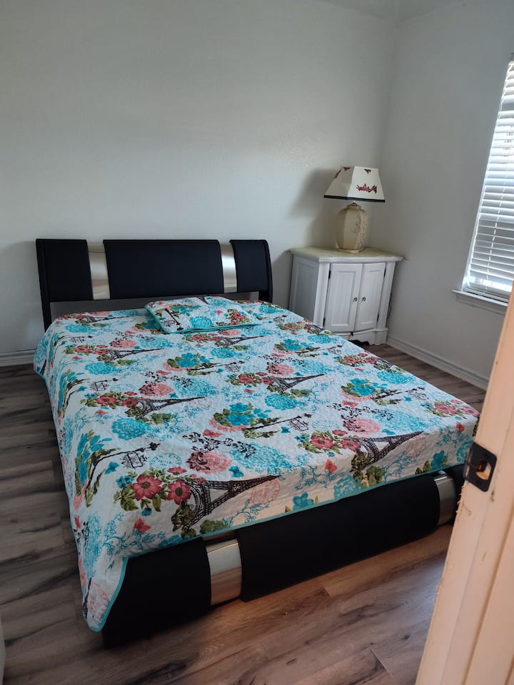 Shirl White Room - Killeen, TX