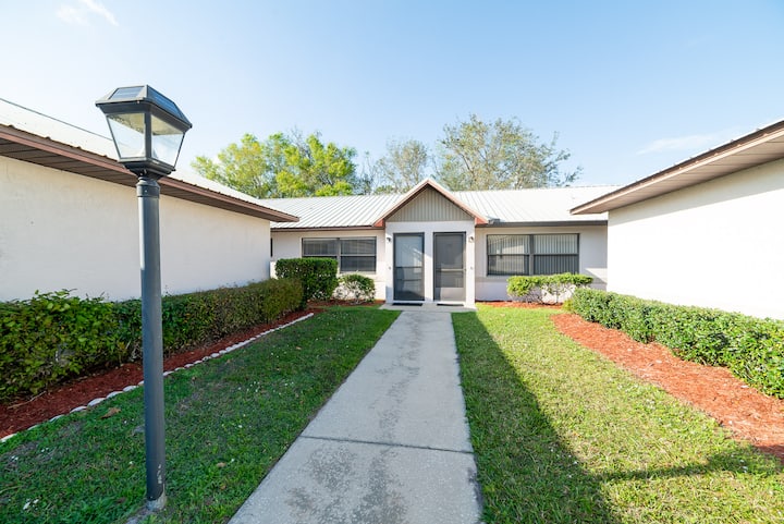 Sunny Sebring Getaway - Lake Istokpoga, FL