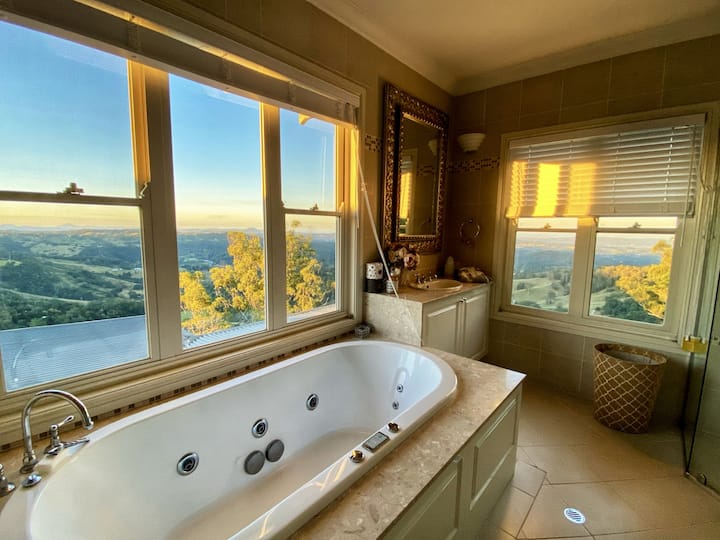Private Bedroom With Montville's Best View. - Mapleton