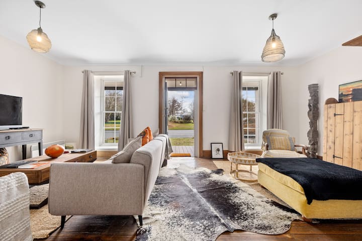 Solus House: Braidwood Art Stay - Braidwood