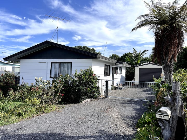 Little Home Traditional B&b - Coromandel