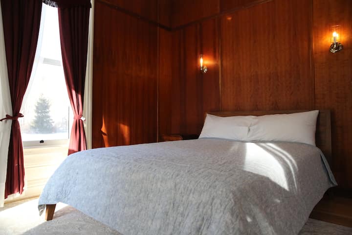 3-room Suite At Franklin Manor - Oneonta, NY