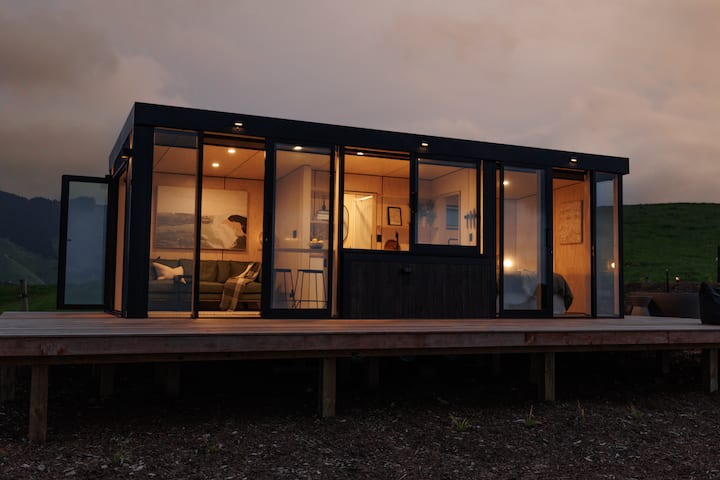 Valley Road Farm Escape - Paekākāriki