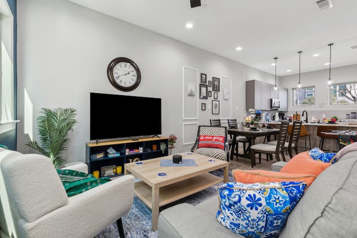 The Euclase 2bd Th: 7st Walkable, Joyfull & Cool! - Stockyards Boulevard - Fort Worth