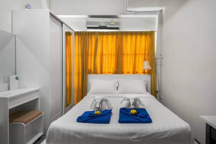 The Rustic Charm Beachside 1 Bedroom Apartment - Patong Beach