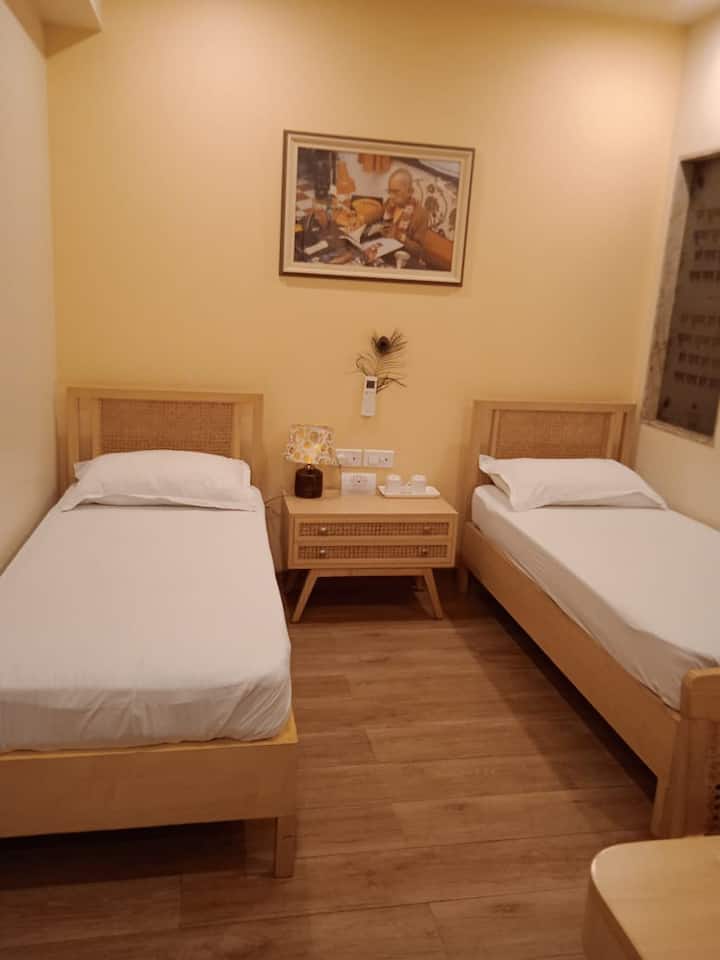 Guest Home Panchsheel Enclave - New Delhi