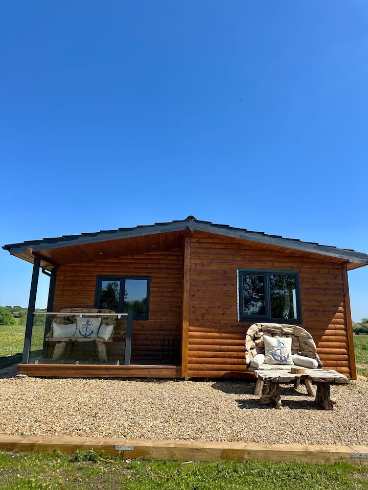 Urban Retreat Lodge - Cheshire