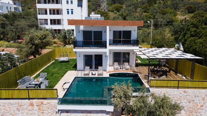 " Eşsiz Manzaralı Lüks Kaçış" - Kaş