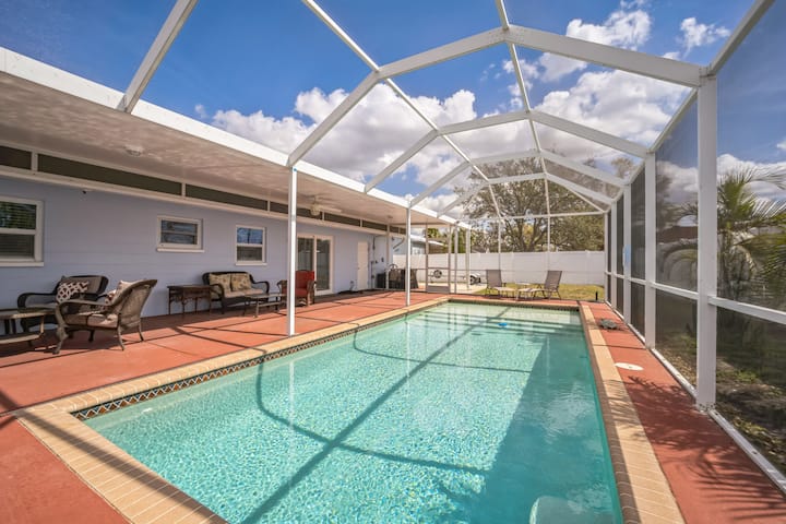 Apollo Beach Retreat |3br  |Pool |Backyard |Bbq - Apollo Beach, FL
