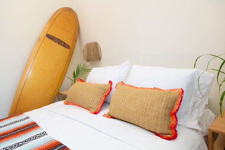 Surf Studio2/very Walkable/park Free/dog Friendly - Newport, RI