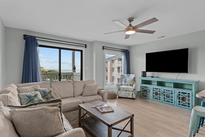 Pebble Beach C202 - Cozy Oceanview Condo - Cedar Point, NC