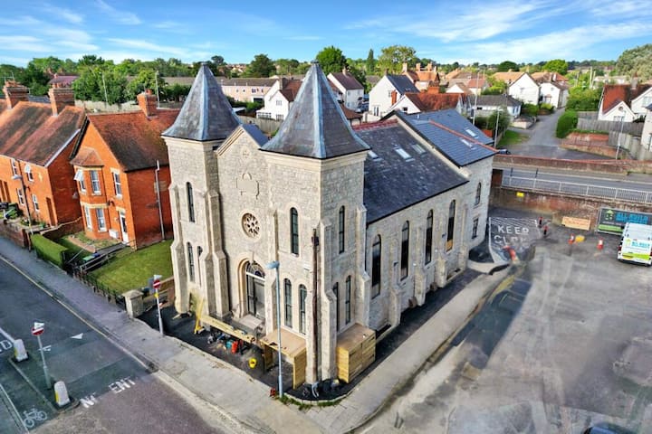 Converted Church Luxe Apartment - Shaftesbury