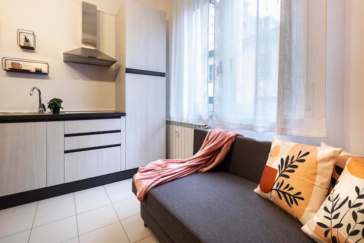 [Como Centro-lago] The Walls House Wi-fi A/c - Como