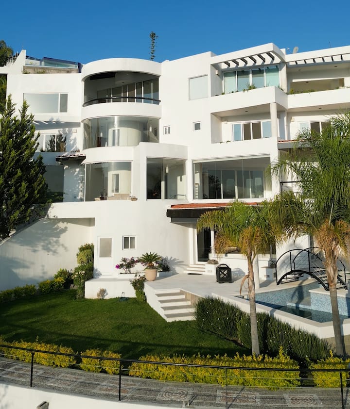 Casa Con Vista Al Lago Y Alberca - Querétaro