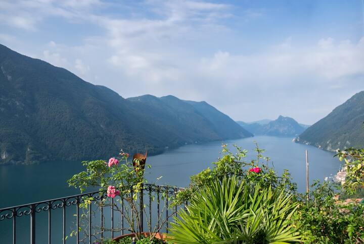 Villa Mit Panorama-see-blick - Lugano