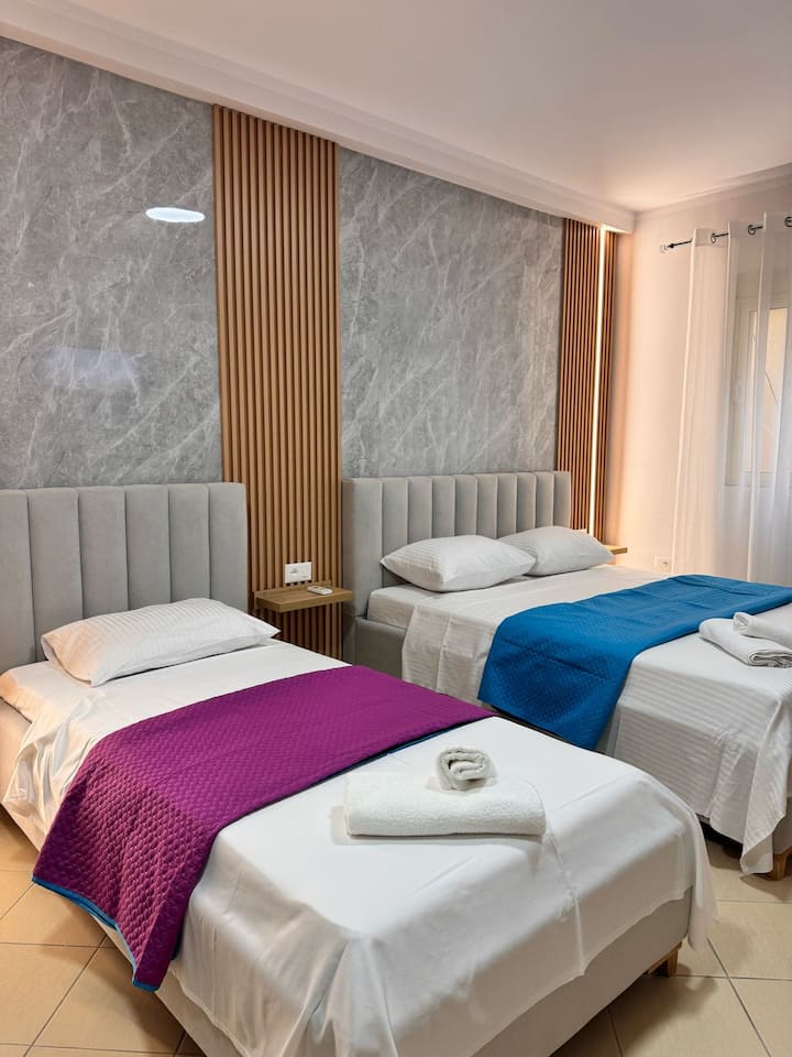 Philips Studio - Saranda