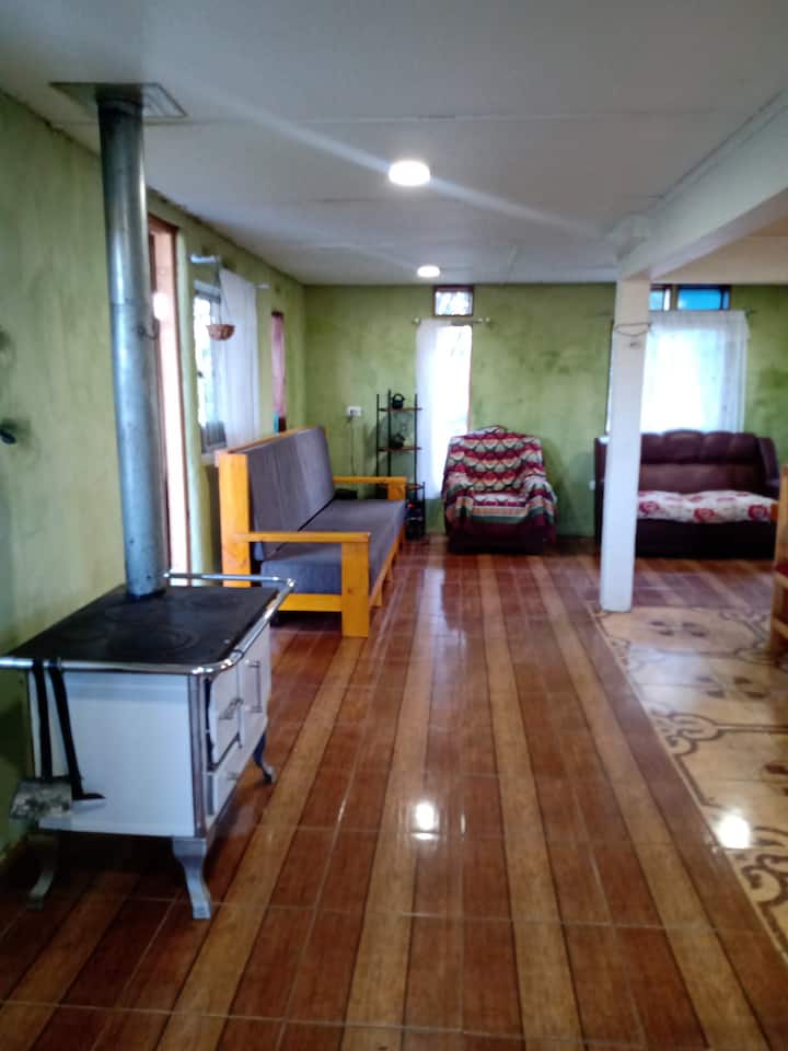Hermosa Cabaña Para 11 Personas - Linares, Chile