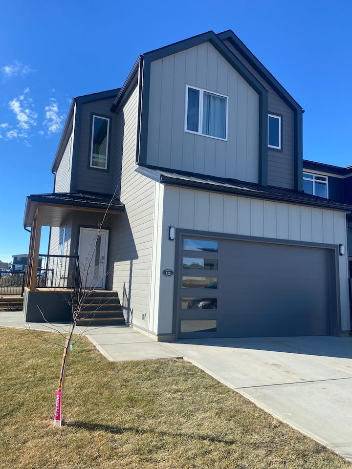 Guest Suite In Lethbridge - レスブリッジ