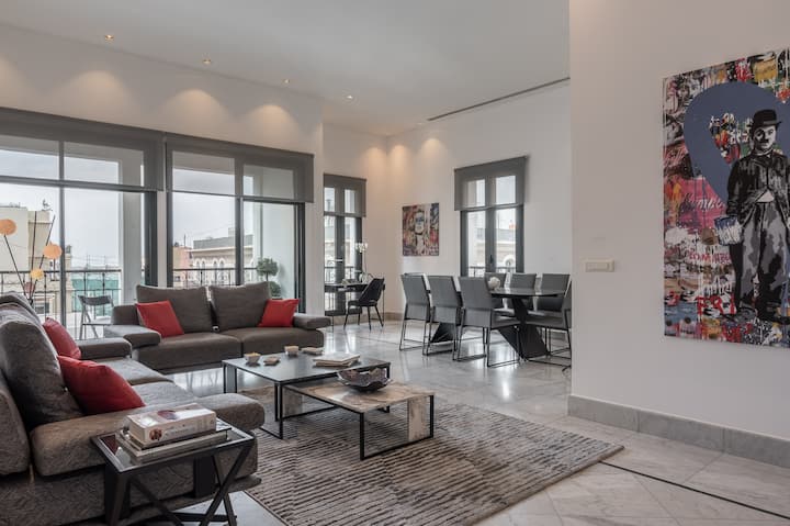 Charming 3 Bed Home In Gemayzeh - 24/7 Power - Beirut