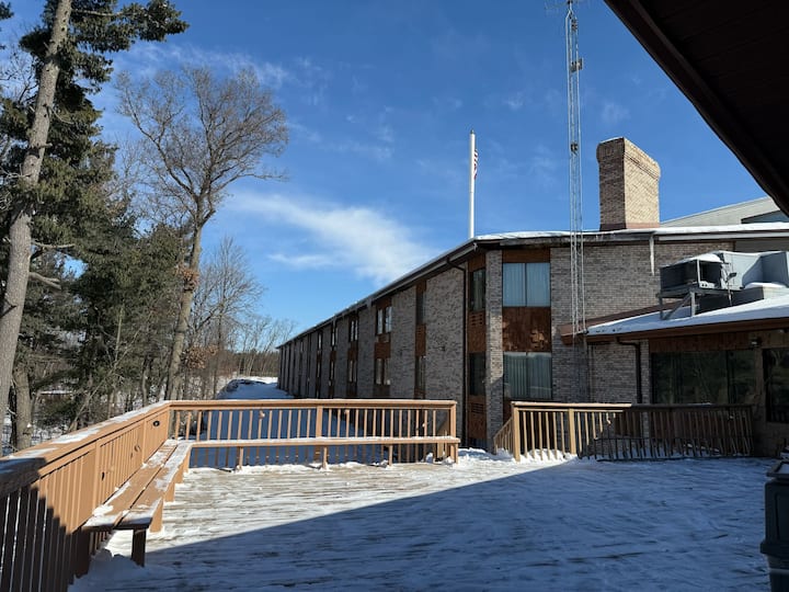 Cozy Retreat With Scenic Views - Stevens Point, WI