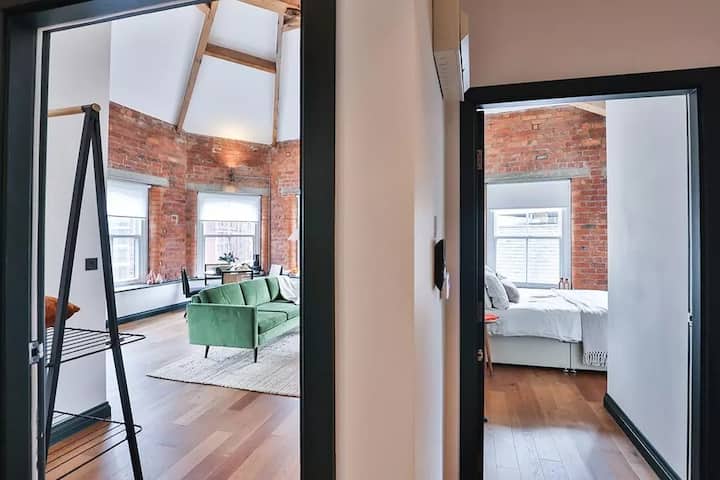 Central, Quiet, Warm, Cheap Parking, 2b Apartment - Manchester