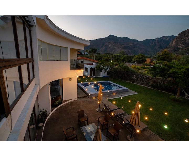 Villa Luna Vista Al Tepozteco Con Alberca - Tepoztlán