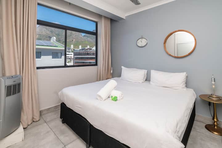 Cosy 2 Bed In The City With Mountain Views - Le Cap