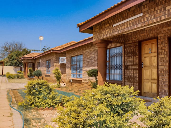 Alldays Sunset Lodge - Alldays