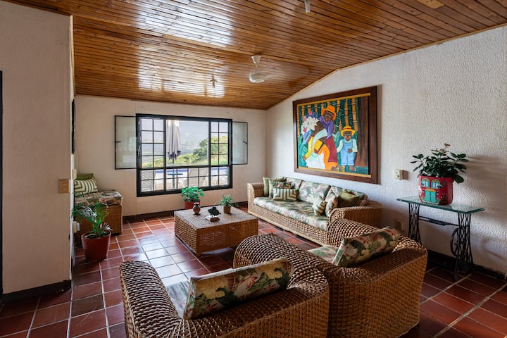 Villa Con Piscina Infinita, Jacuzzi Y Vista 180 - Anapoima