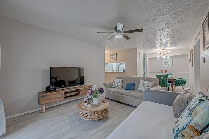 Entire Condo 4 Beds 6 Guests Next To Park Bellaire - Westchase - Houston