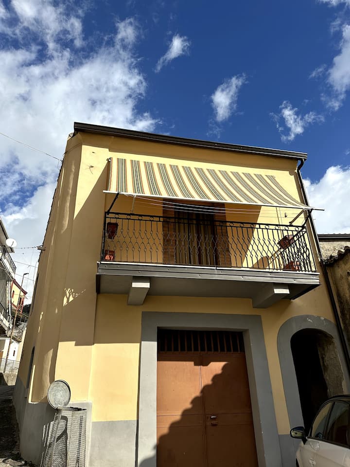All'ombra Del Campanile - Bova Marina