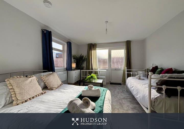 Donnington Apartments - Studio 4 - Telford