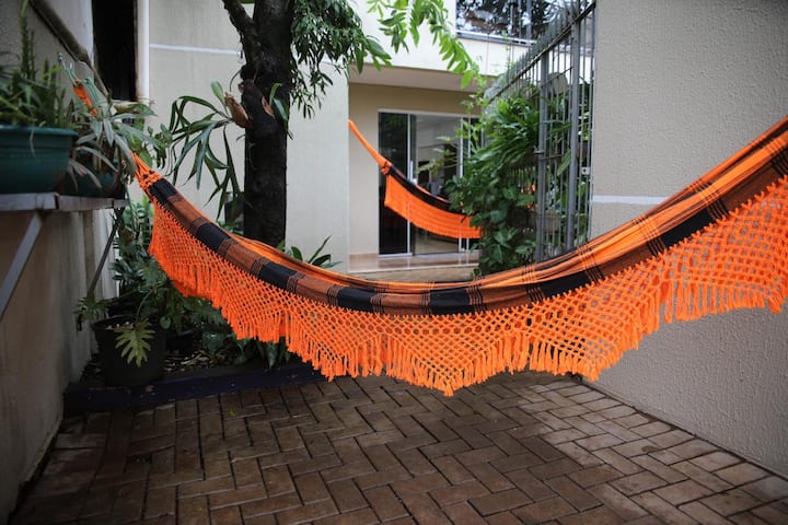 Sobrado De 03 Quartos Na Rua Das Palmas - Foz do Iguaçu