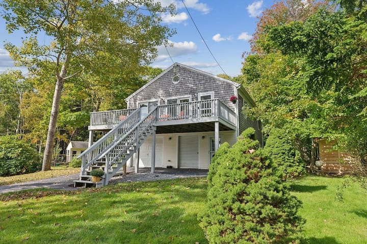 Mere Point Coastal Cottage - Brunswick, ME