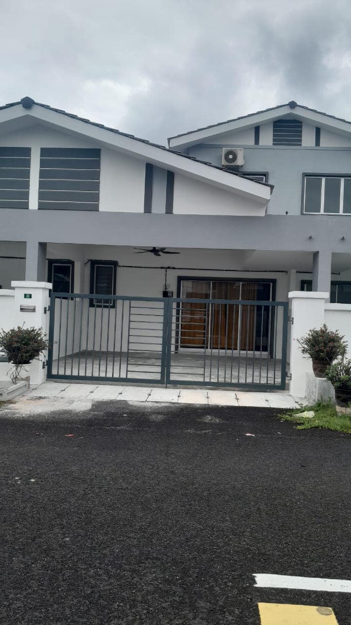 D' Seri Iskandar - Seri Iskandar