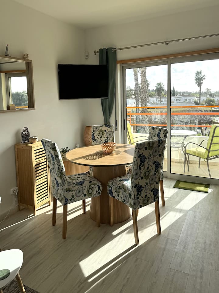 Casa Zen. Sleeps Up To 4 Adults - Alvor