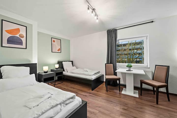 Studio Apartment - M - Celle