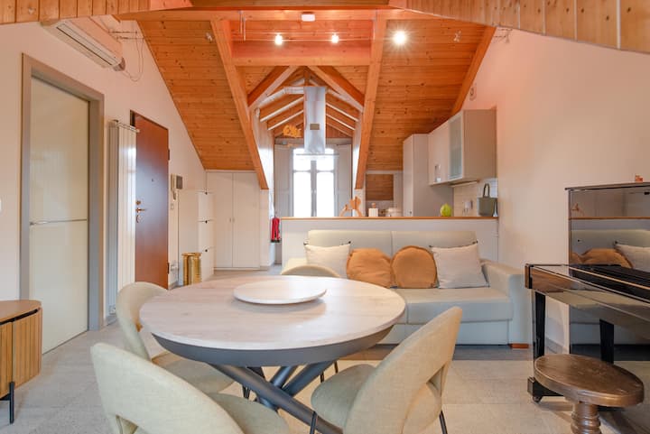 [No Lift, 2 Rooms] Tutti Pazzi Per Torino - Turín