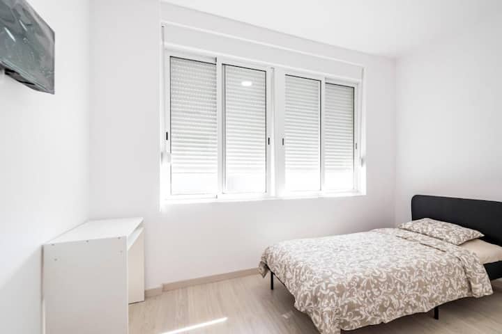 Growin Stay Mercado - Single Room - Faro