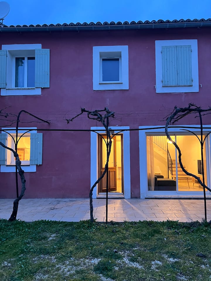 Charmante Maison Avec Jardin. - Valréas