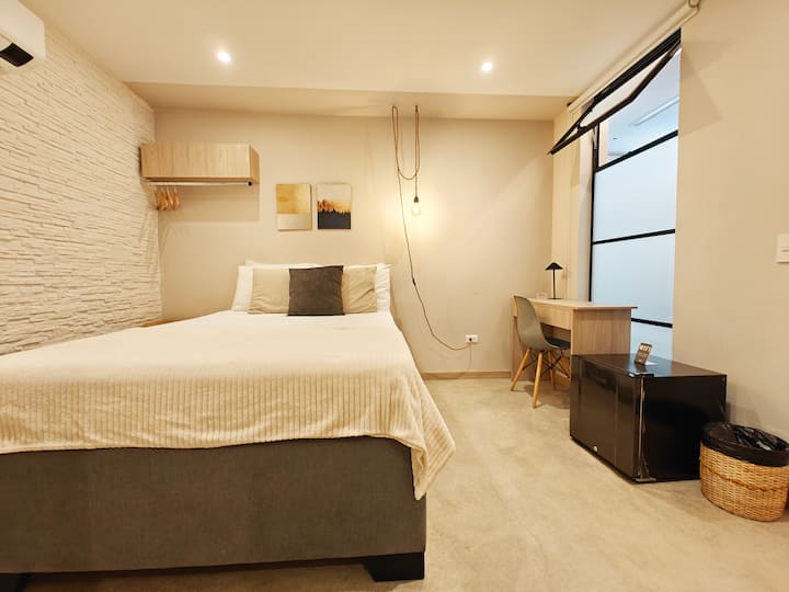 ¡Walk Everywhere*boutique*ac*minifridge*workspace! - Medellín