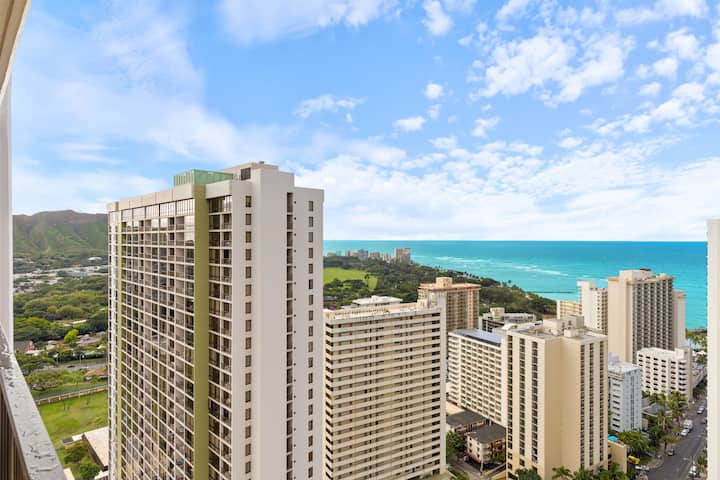 36th Floor Ocean View Free Parking+pool - Honolulu, HI