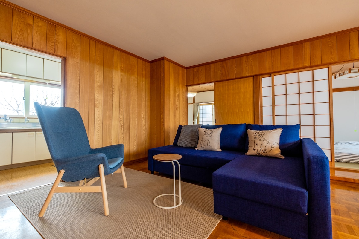 5 mins Ski Lifts in Furano! On Kitanomine Hill - Houses for Rent in ...