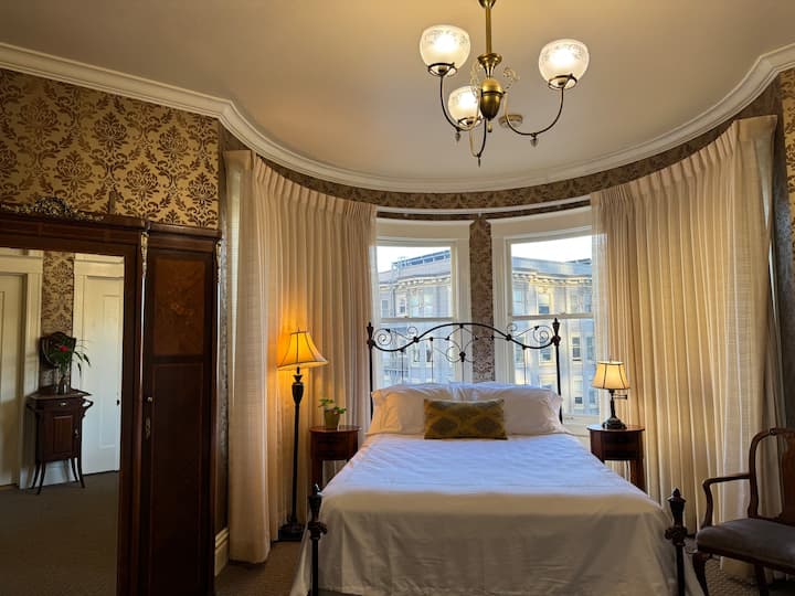 Nob Hill 5-room Private Floor - San Francisco, CA