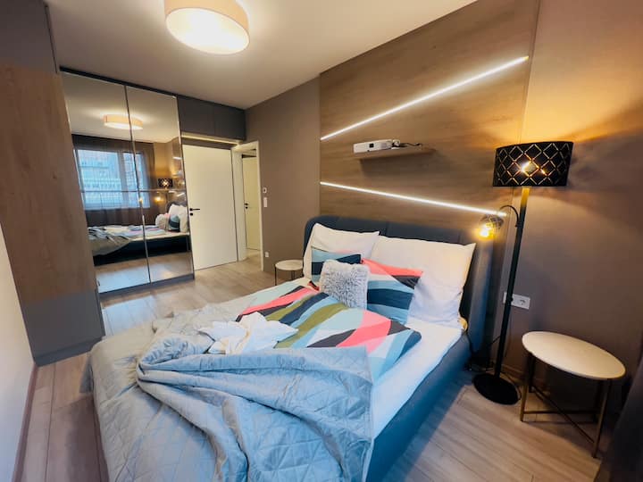 Karzo Property Lu 201 Freegarage - Budapest