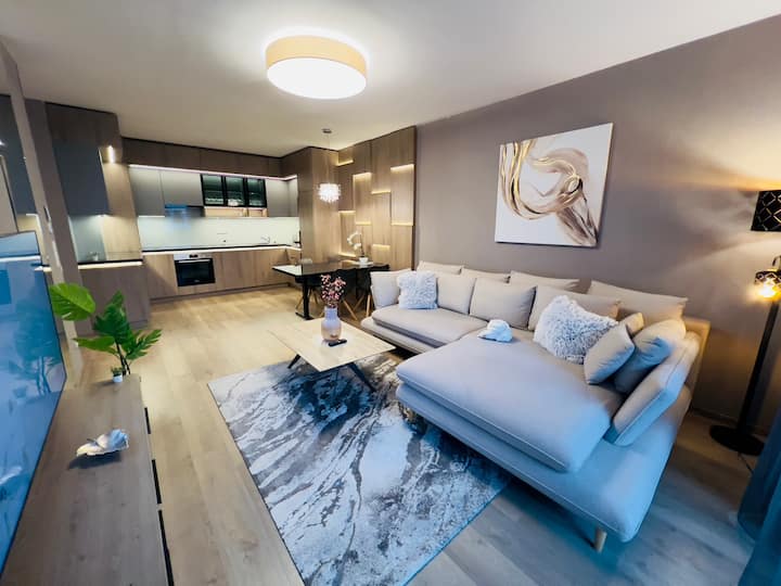 Karzo Property Lu 206 Freegarage - Ungarn